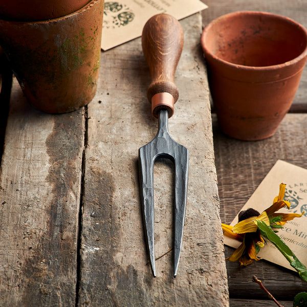 Alex Pole | Forged Carbon Steel Kitchenware